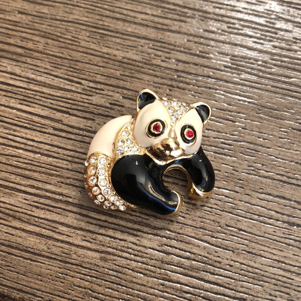 Vintage Giovanni Rhinestone Panda Bear Pin - Gem